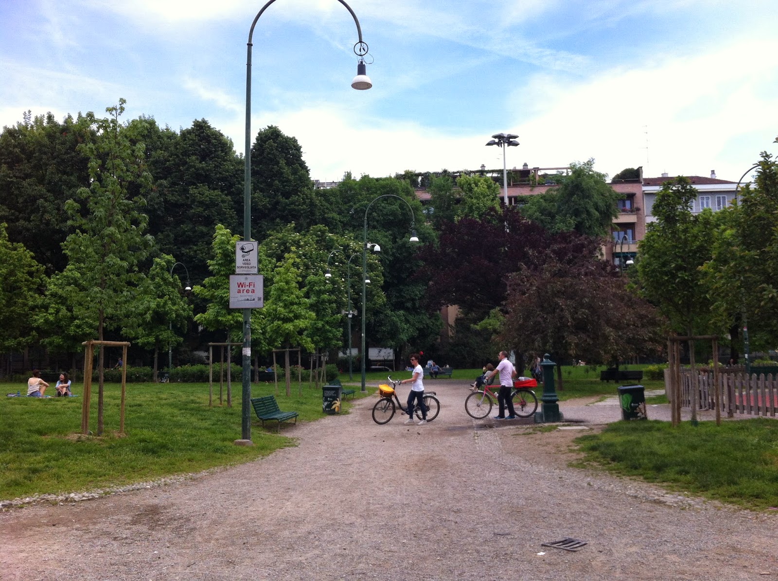 MILANO: PARCO DELLE BASILICHE GIOVANNI PAOLO II (Basilica Sant ...